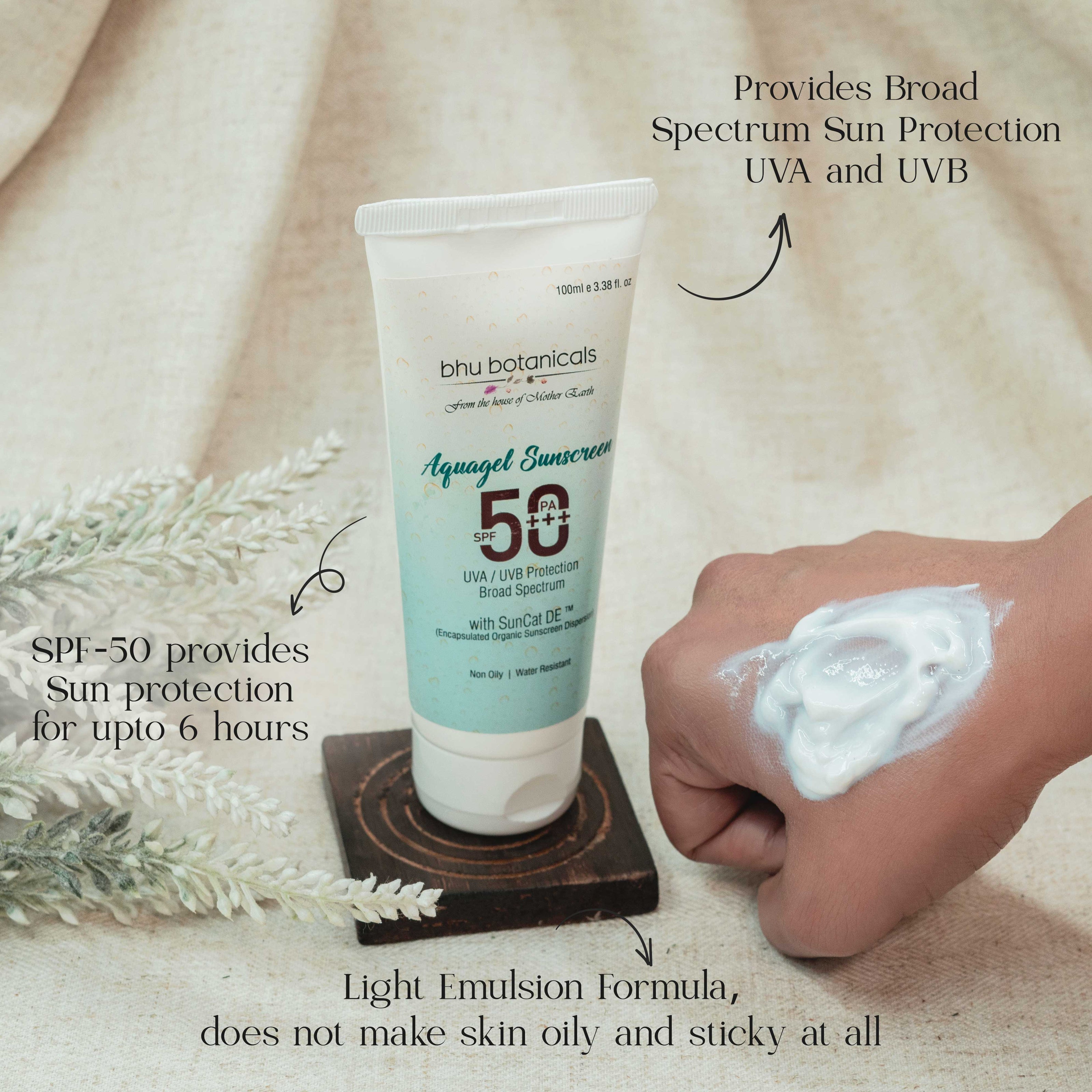 Aquagel Sunscreen SPF-50 PA+++ (Broad Spectrum Protection UVA/UVB) 100