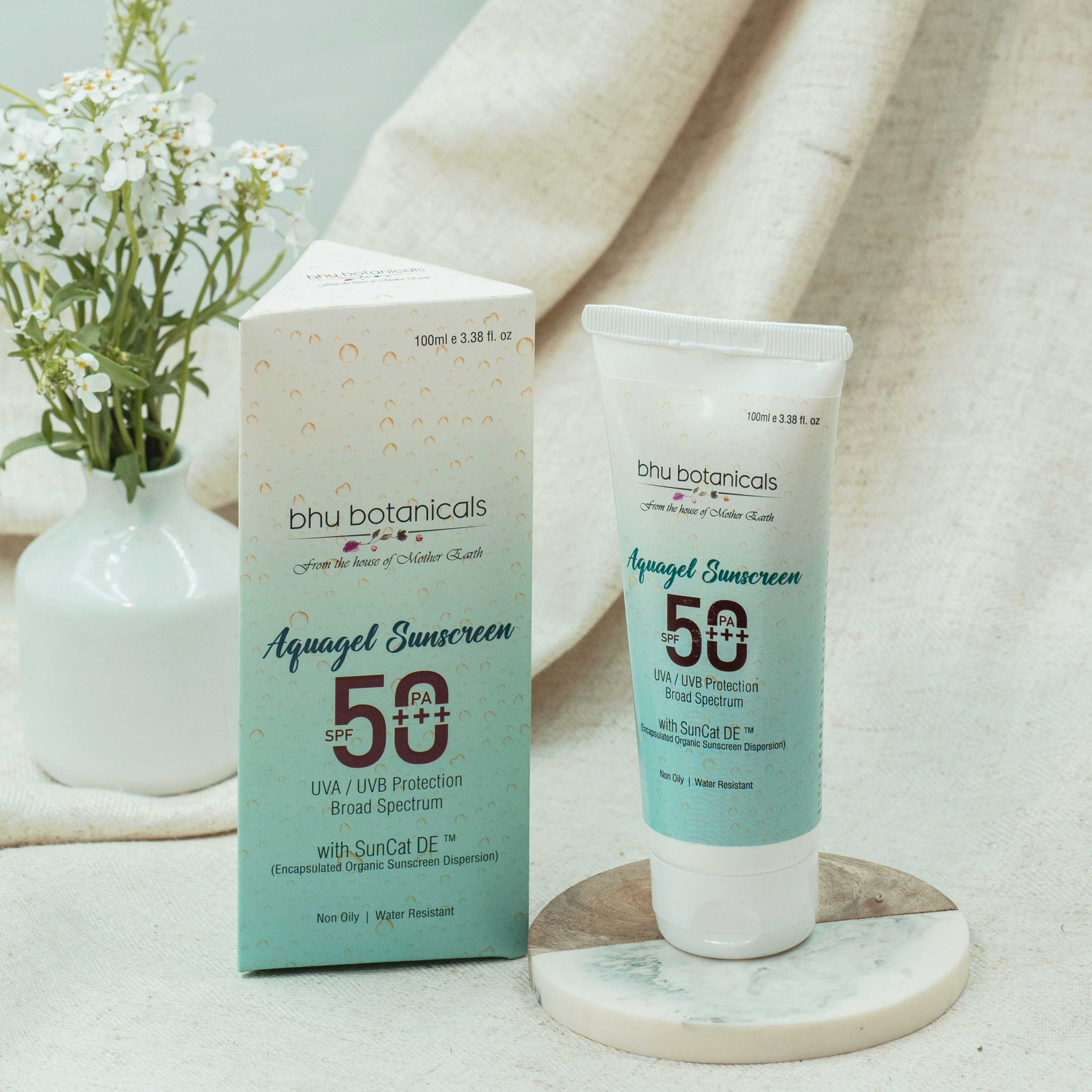 Aquagel Sunscreen SPF-50 PA+++ (Broad Spectrum Protection UVA/UVB) 100
