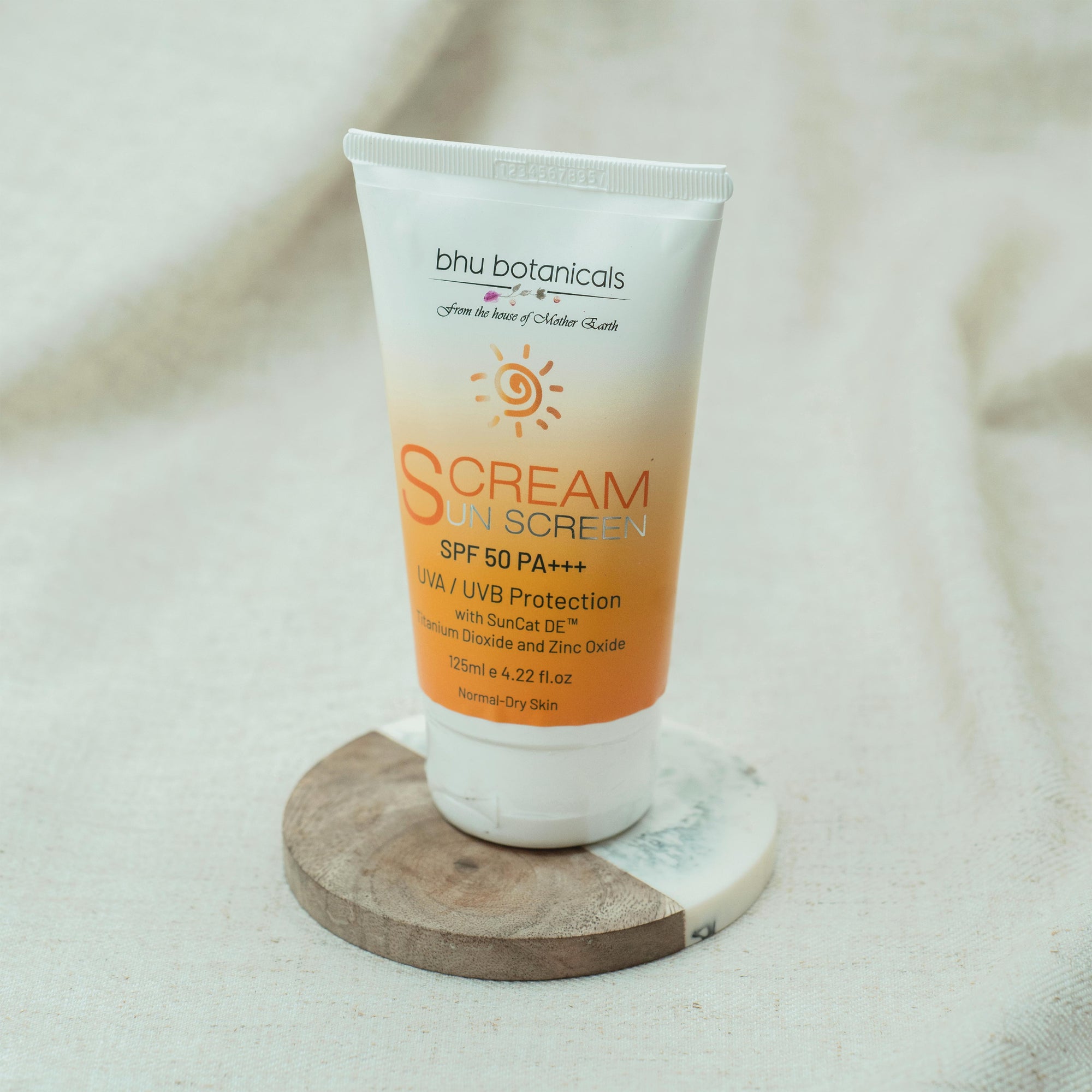 Sunscreen Lotion SPF-50 PA+++ (Broad Spectrum Protection UVA/UVB) 100m